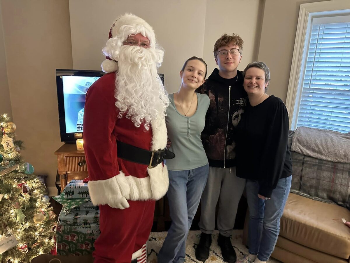 Photo Gallery - Christmas without Cancer