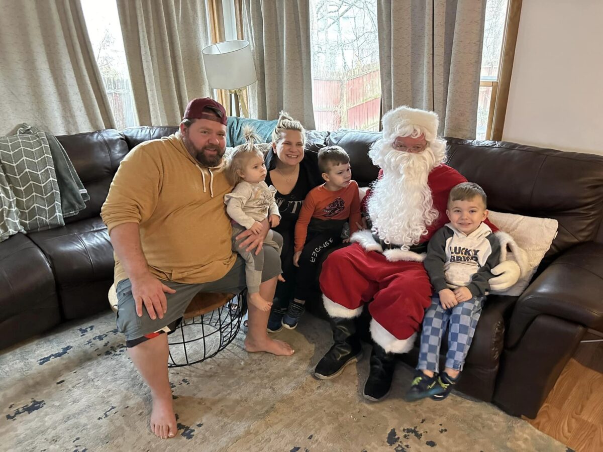 Photo Gallery - Christmas without Cancer